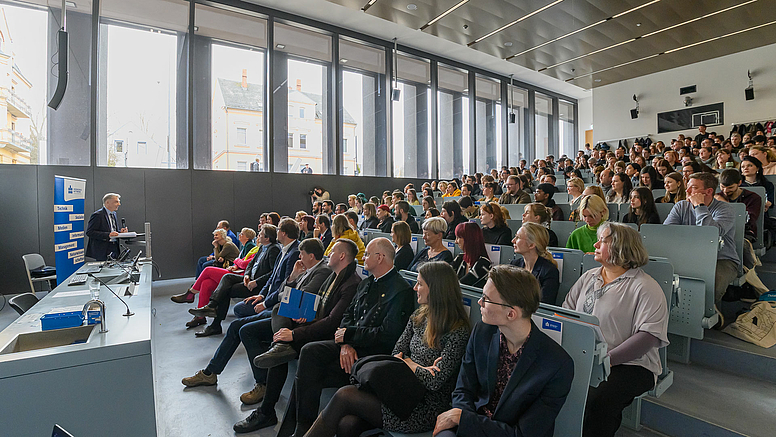 Studienstart am Weltglückstag - HS Mittweida